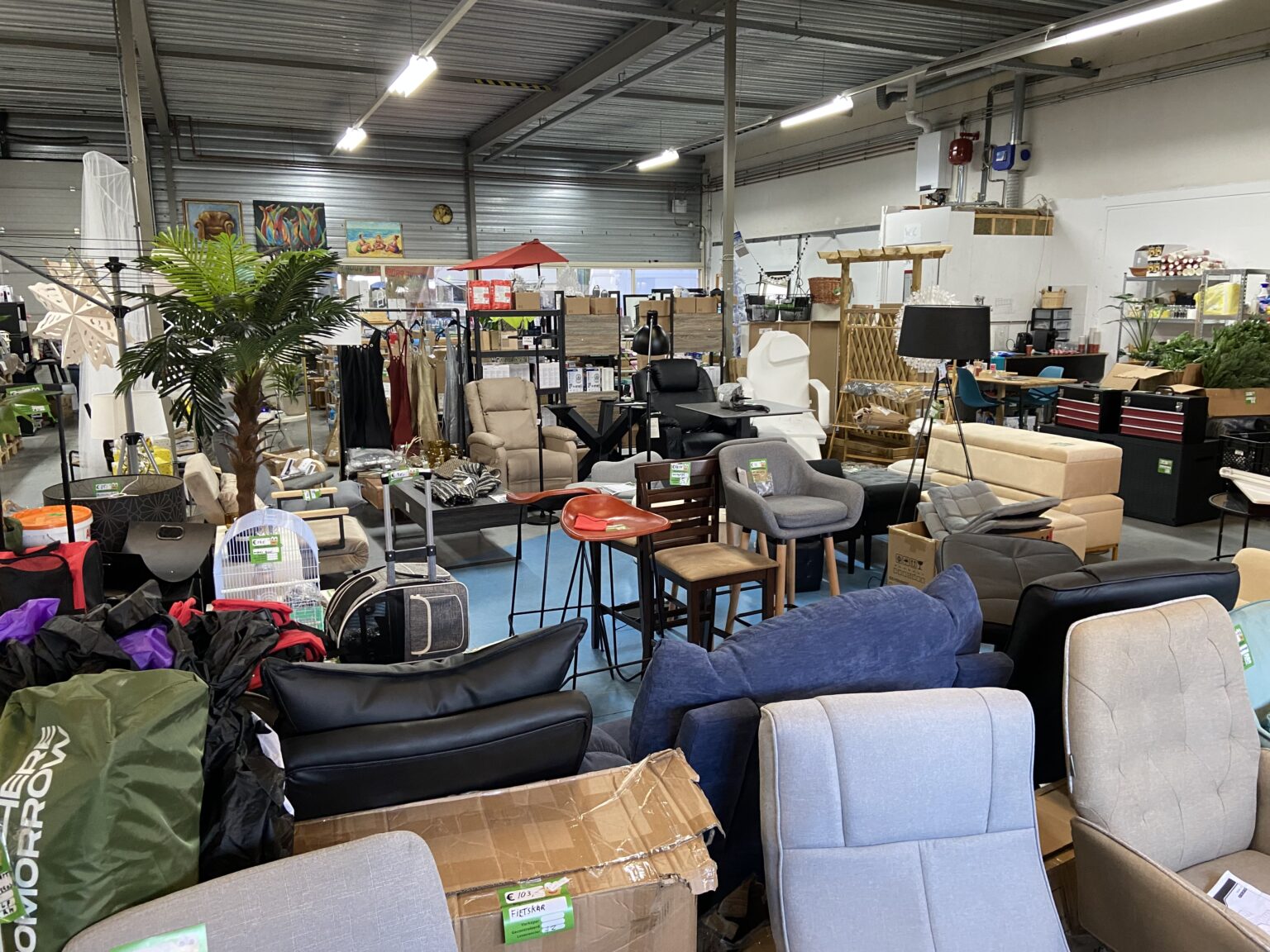 Kijktip! Zwolse vrienden met eigen outletstore te zien in tv-programma ...