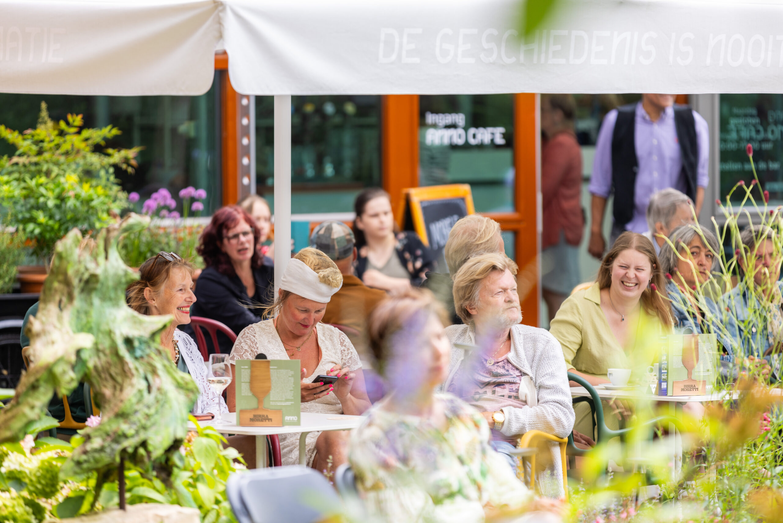 Deze binnentuin is dé plek voor de perfecte (muzikale) zondag in Zwolle