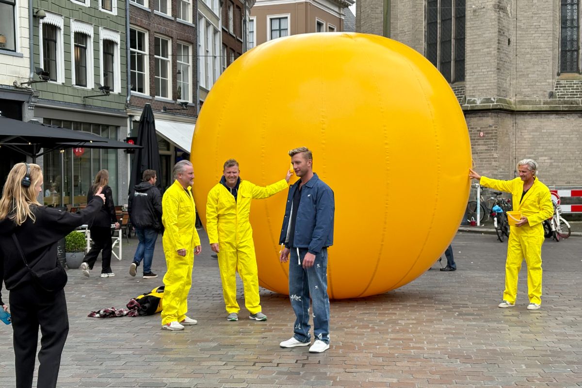 Op deze dag is Zwolle te zien in het tv-programma Let's play ball ...